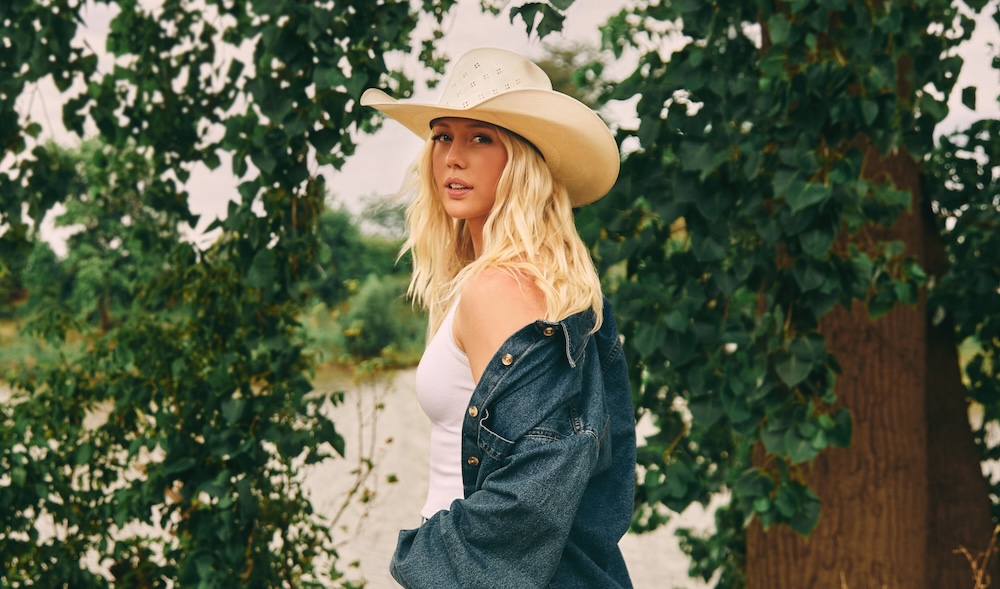 Sara Berki - Lonely Lands Agency